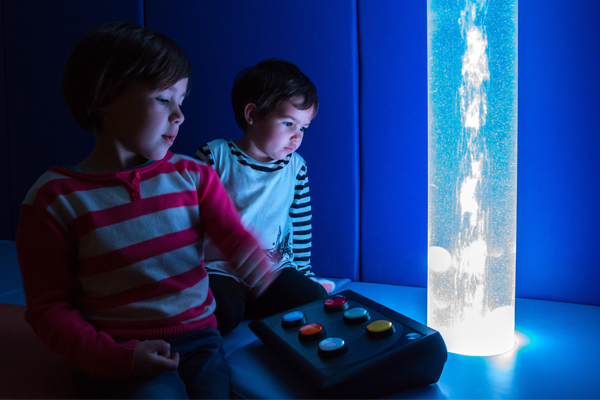 En avant-première, des photos de la salle multi-sensorielle interactive